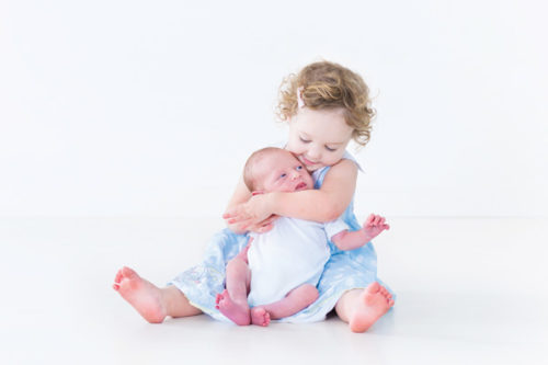 Five tips for preparing your first born for their new sibling - ABC ...